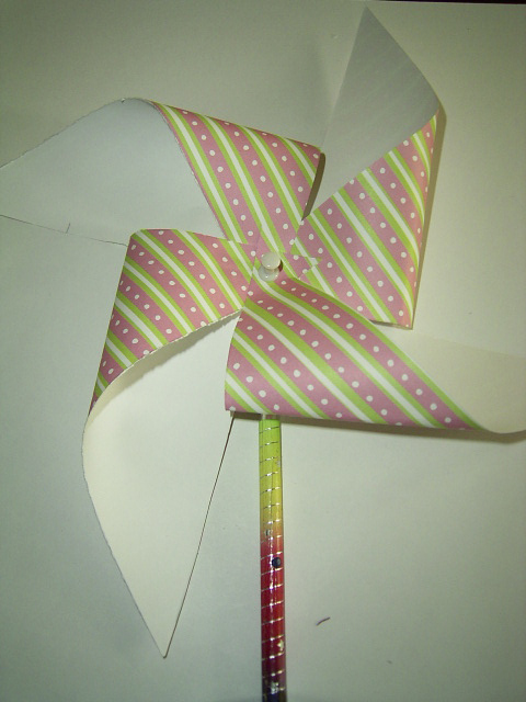 Easy Pinwheel Pencil Craft for Kids for Independence Day on July 4th ...